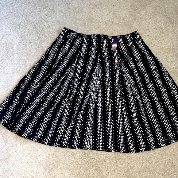Lane Bryant | Skirts | Nwt Adorable Fit And Flare Midi Skirt Figure ...